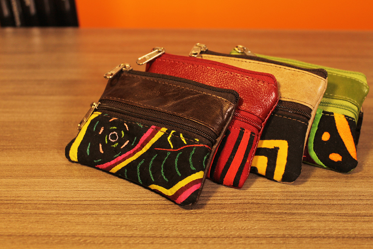 Monedero en cuero y mola | Legado